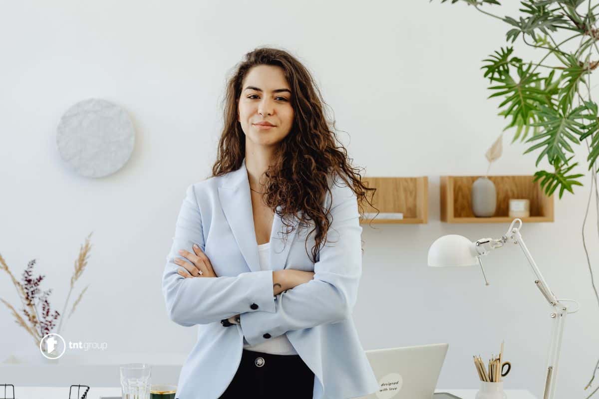 Kako se oblači moderna poslovna žena? 5 ideja za outfite